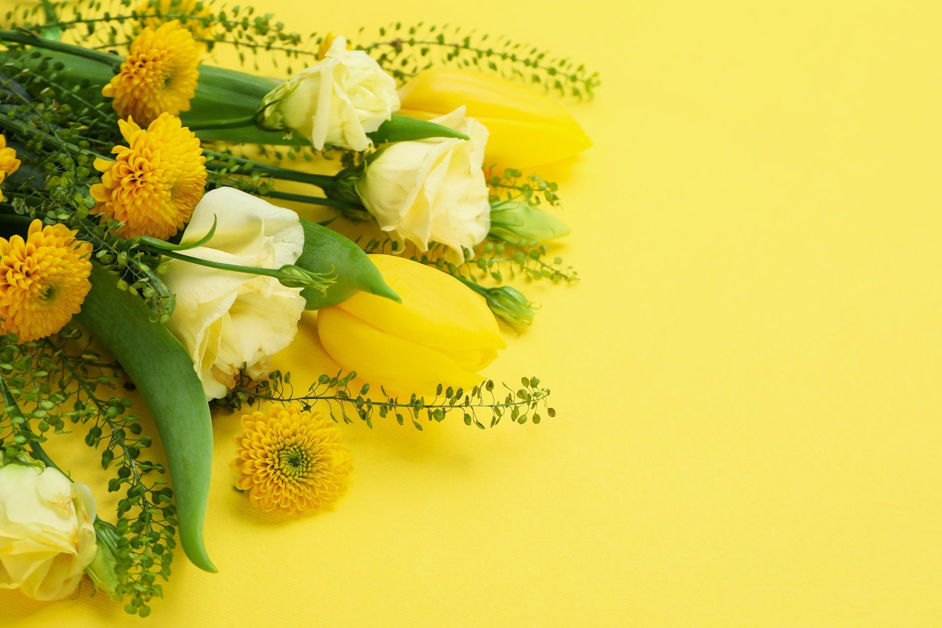Yellow Flowers | Southern Traditions Floral & Gifts Swainsboro–Southern ...